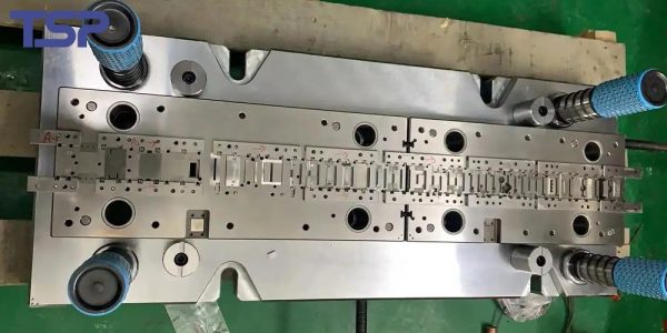 What Is Precision Injection Molding? - TSP